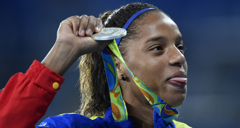 Yulimar Rojas recibe su medalla olímpica [+Fotos] - Diario Versión Final