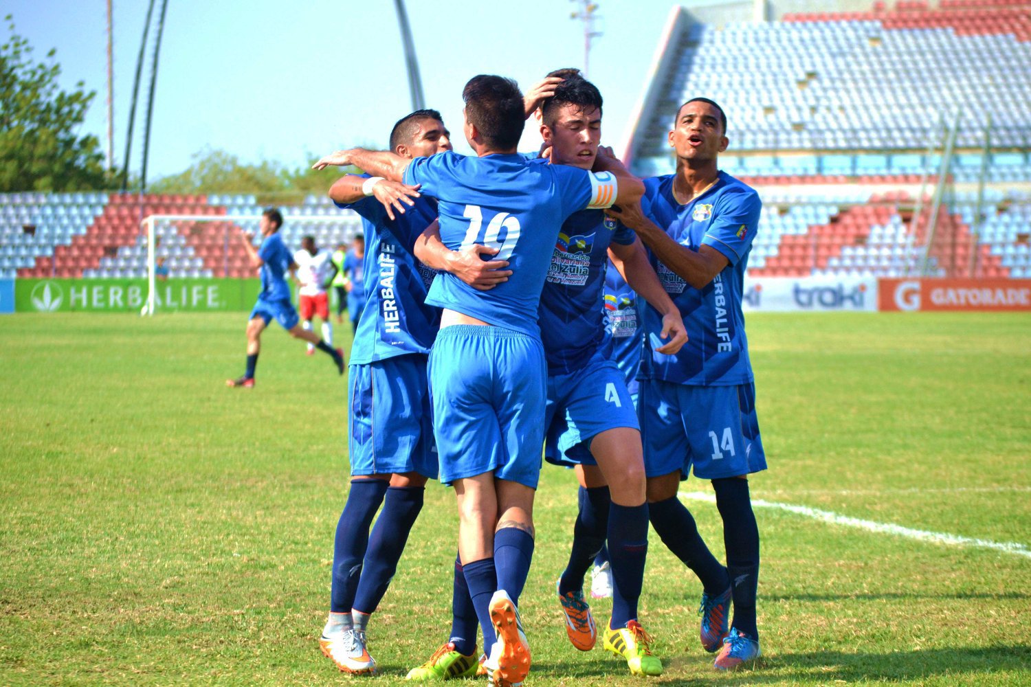 Zulia FC le apuesta al fortín local - Diario Versión Final