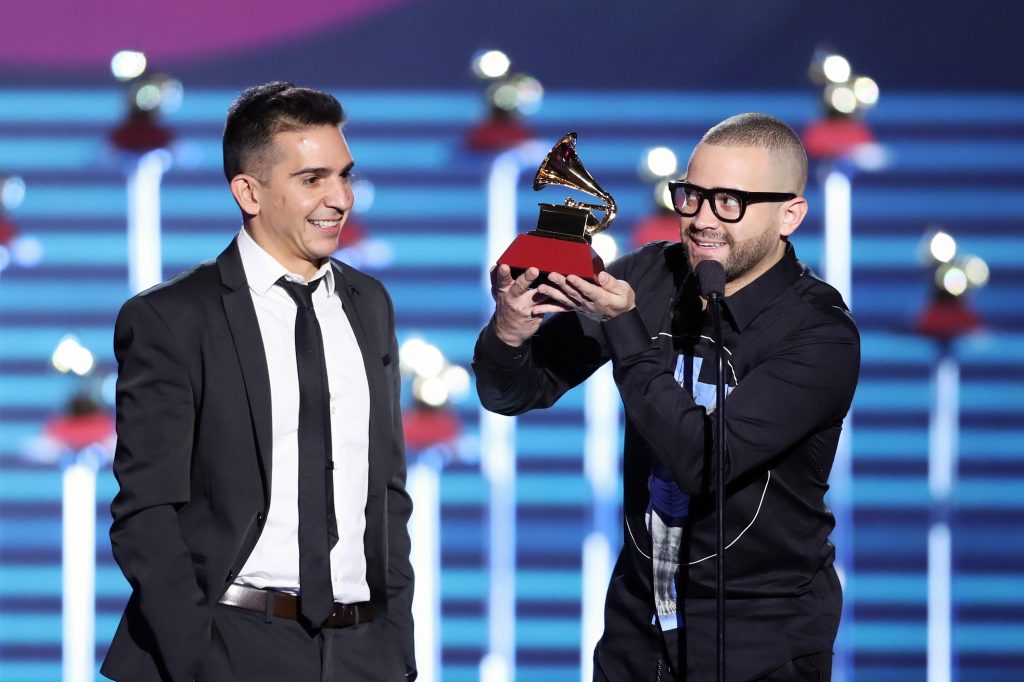 Nacho gana Latin GRAMMY por álbum infantil [+Fotos] - Diario Versión Final