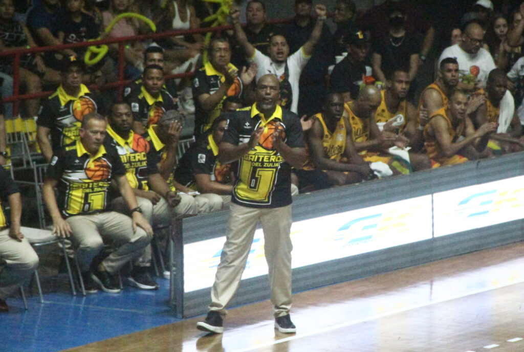 Ruben Nembhard es destituido como coach de Gaiteros del Zulia - Diario ...