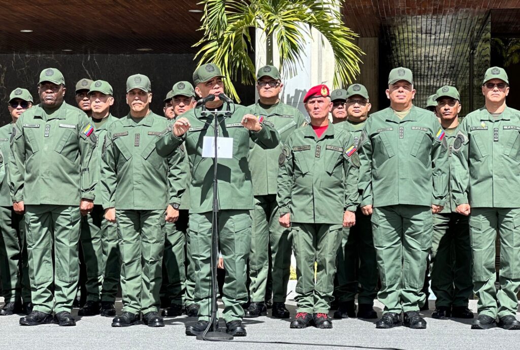 Fanb revela nombres de 33 militares expulsados por participar en ...