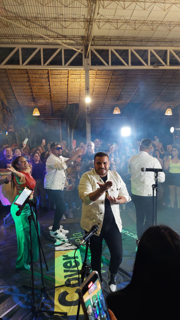 La Banda Country grabó un cover musical por sus 35 años de exitosa ...