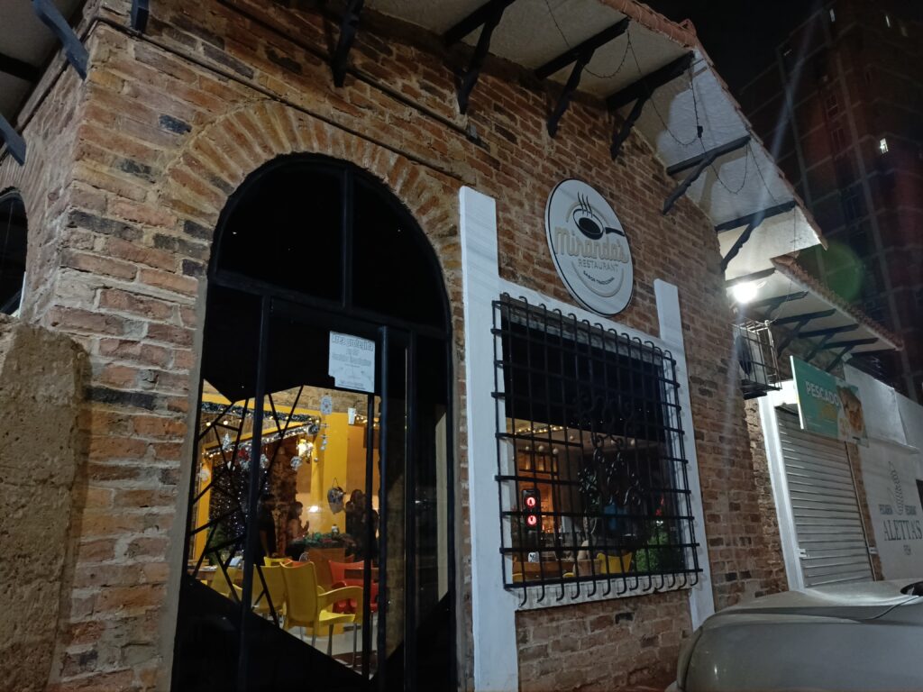 Llegó la Navidad a Miranda’s Restaurant con la presentación de su plato ...