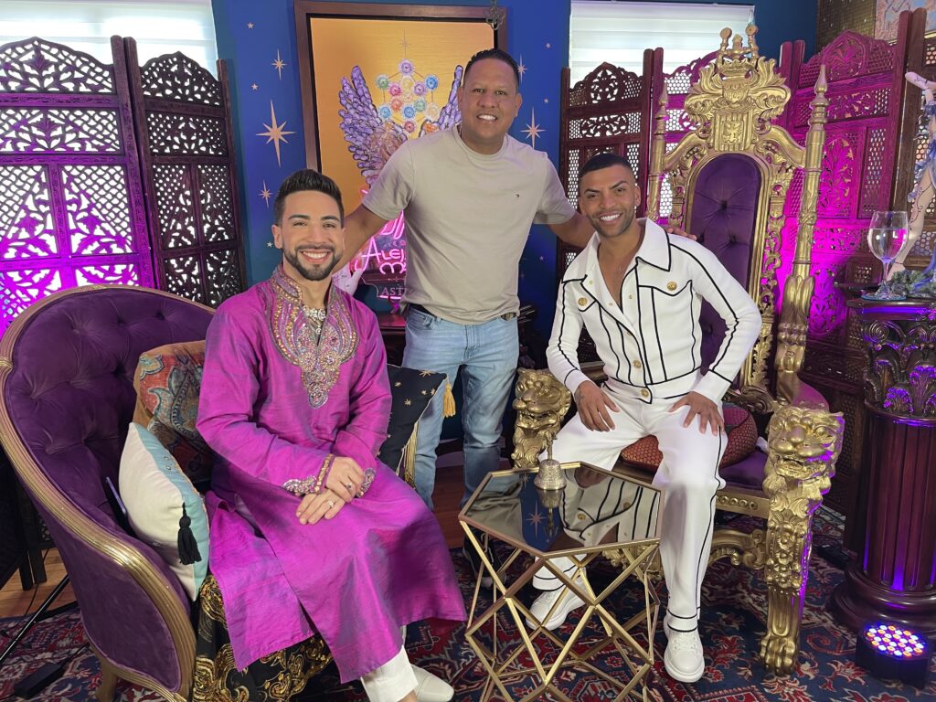 Alejandro Magno revoluciona YouTube con su programa de astrología ...