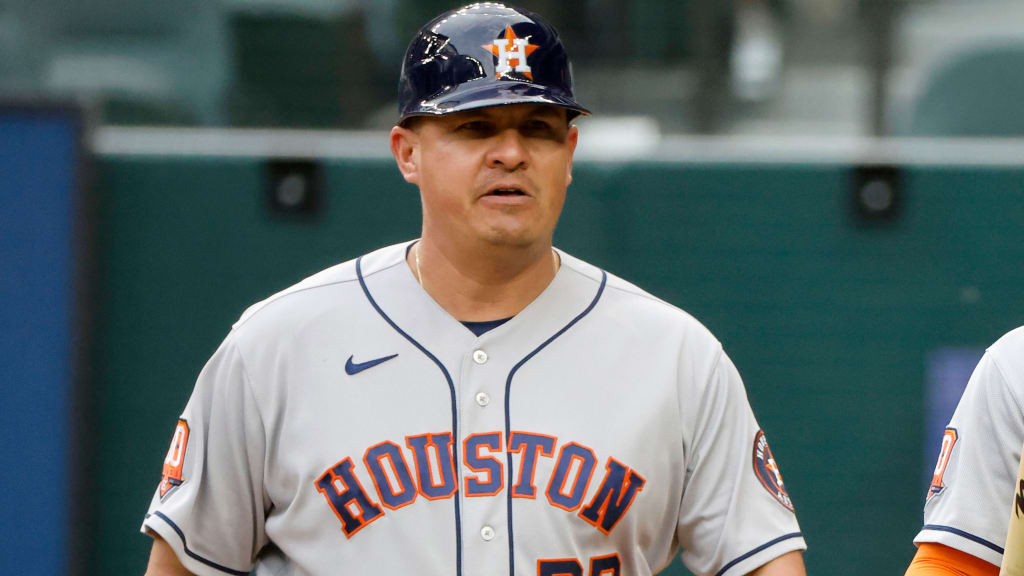 Omar López debuta como mánager en Grandes Ligas al frente de los Astros ...