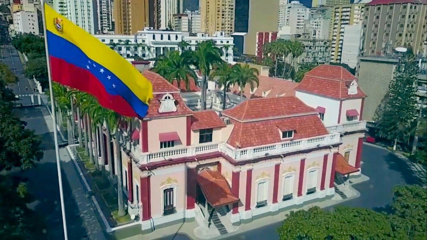 Gobierno desmiente rumores de recortes laborales y cierre de organismos ...