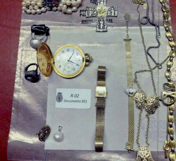 103 joyas bajo la lupa: peritaje busca valorar piezas halladas en caja ...