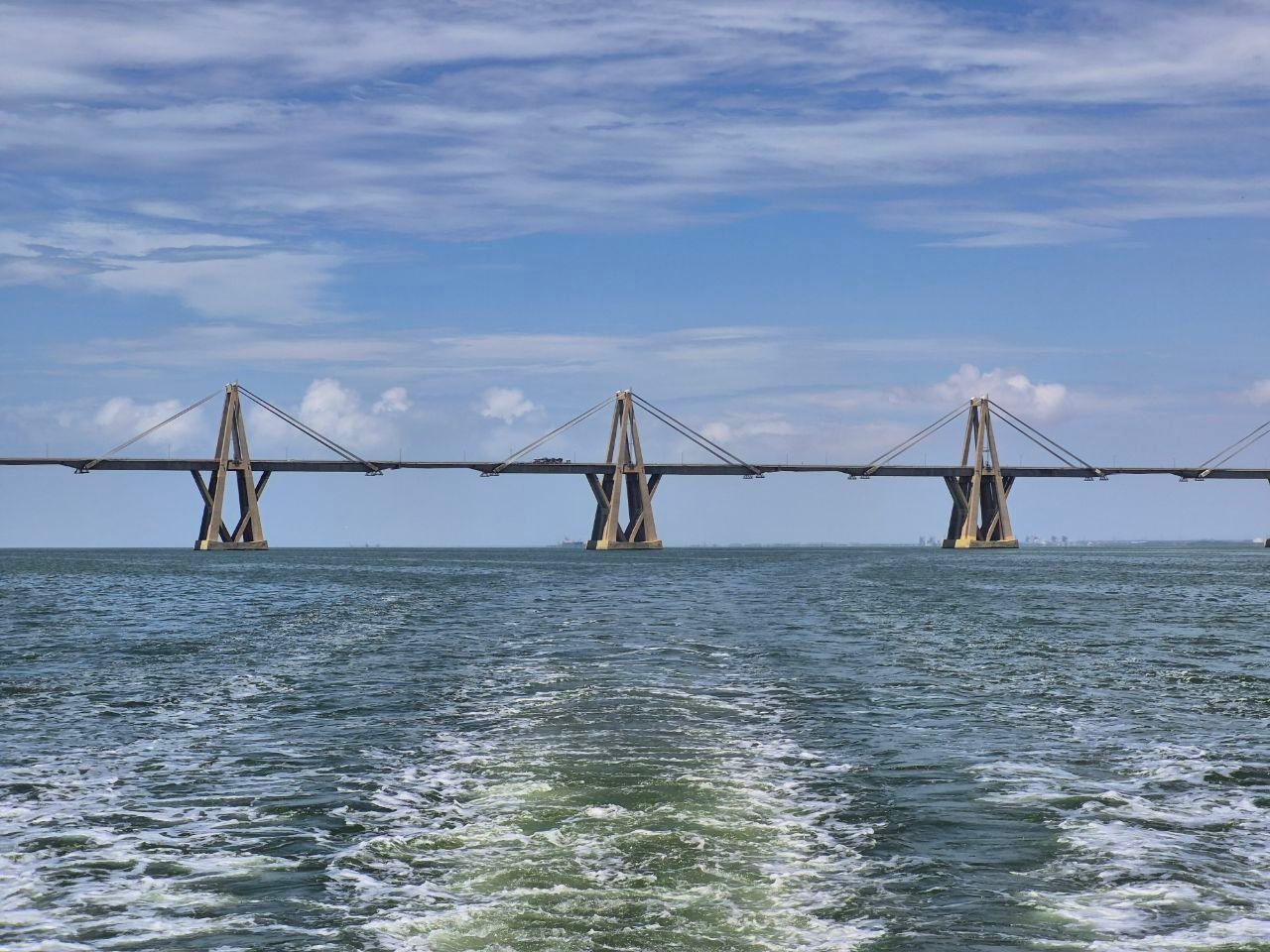 Adultos mayores disfrutaron paseo por el Lago de Maracaibo previo a su ...
