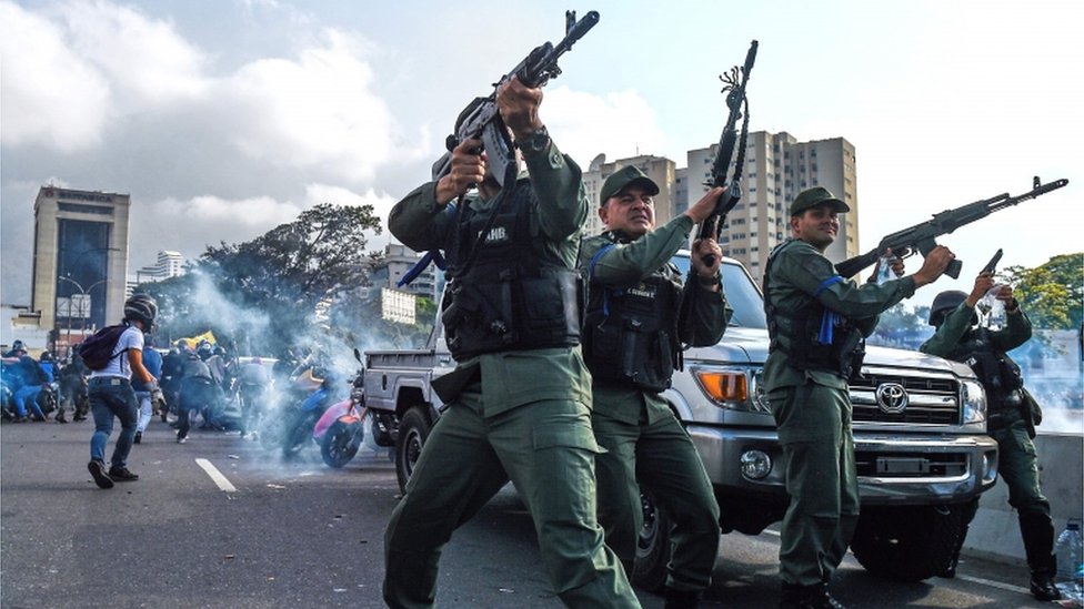 Justicia española cita a coronel retirado venezolano solicitado por ...